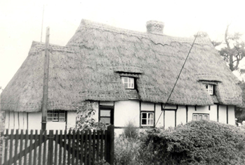 Hosted By Bedford Borough Council: Laburnham Cottage Chawston